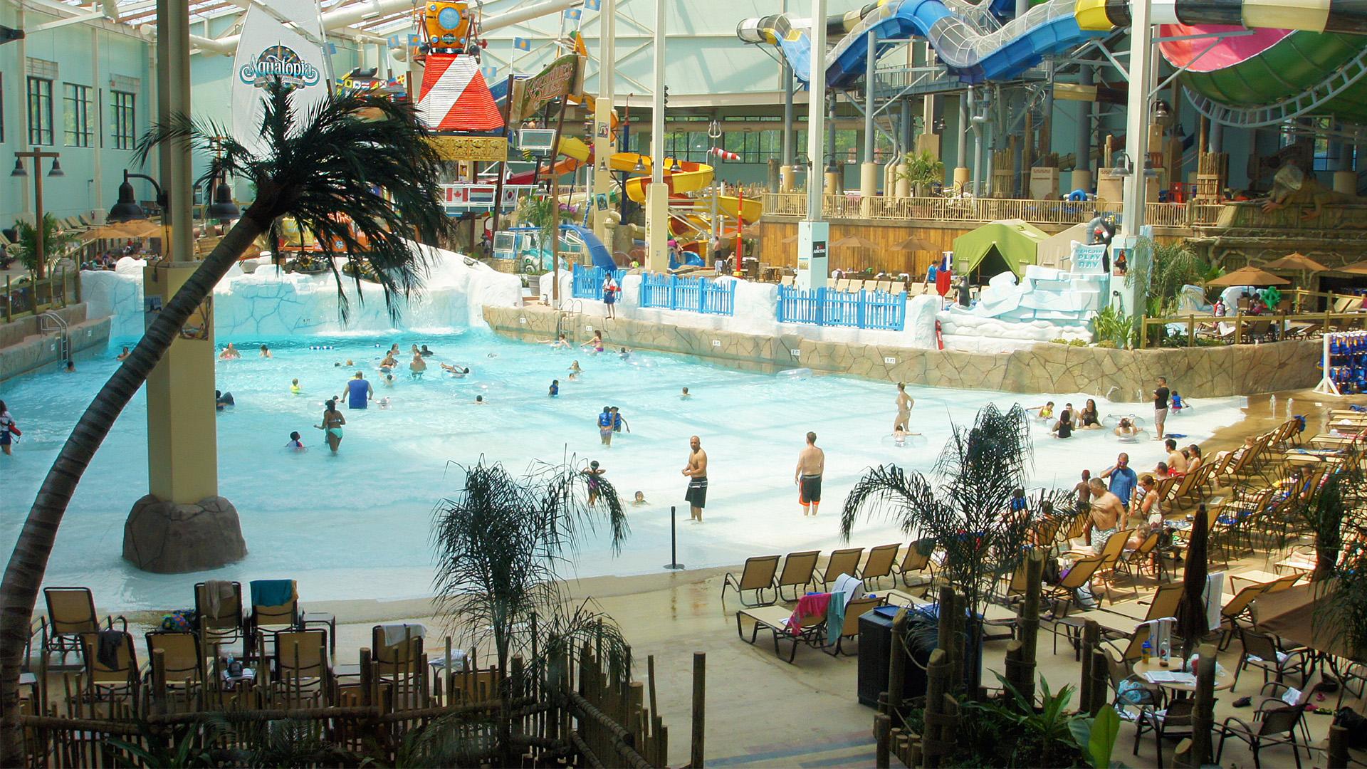 Aquatopia Indoor Water Park | WaveTek