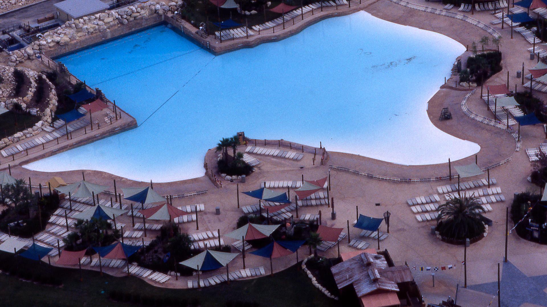 Six Flags Fiesta Texas | WaveTek